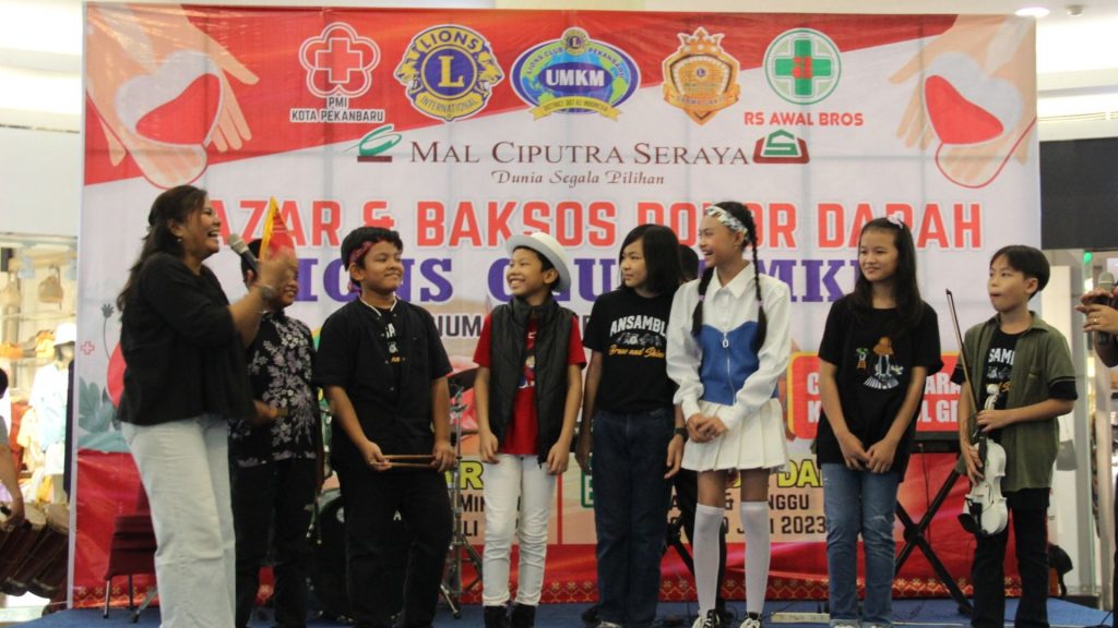 Live Performance in Ciputra Mall – SD Santa Maria Pekanbaru